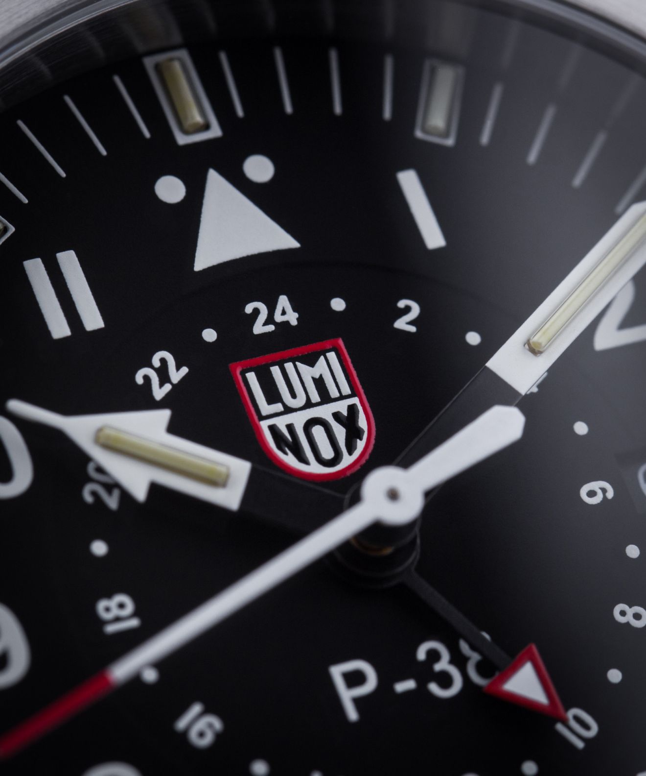 Luminox XA.9521 - Zegarek P-38 Lightning • Zegarownia.pl